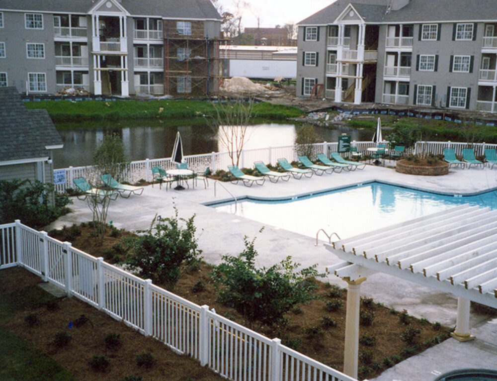 Why Commercial Aluminum Rail and Fence Installation Should be Your Next ...