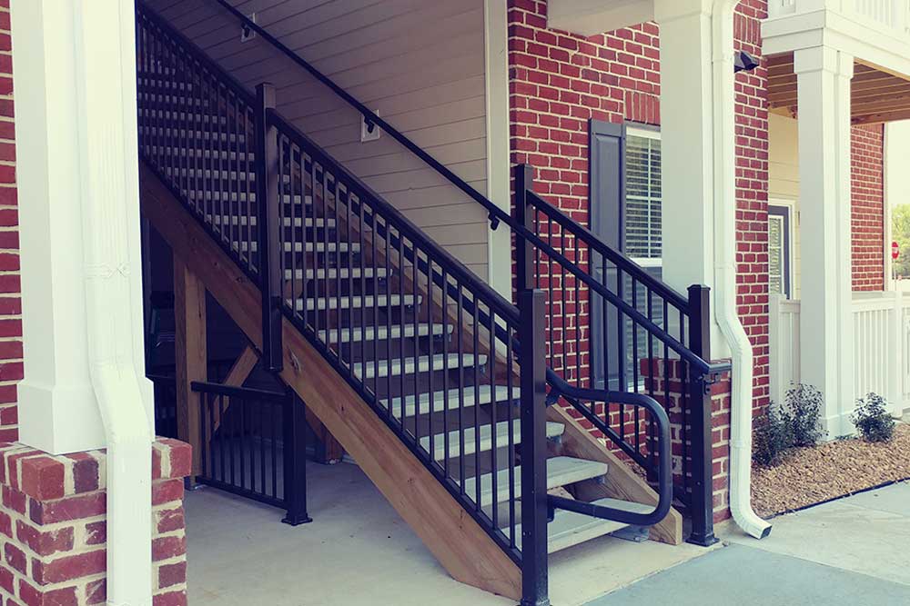Commercial Aluminum & Vinyl Products | Tek-Rail | Senoia GA